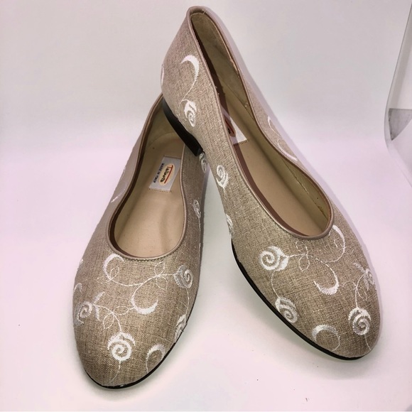 Talbots | Shoes | Vintage Talbots Flats Tan With White Embroidered ...